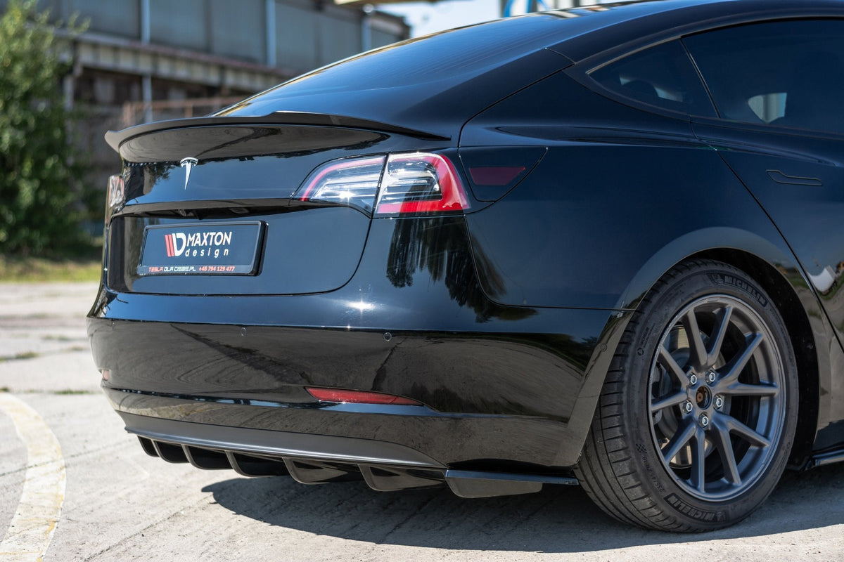 MAXTON DESIGN REAR VALANCE TESLA MODEL 3 – New German Performance